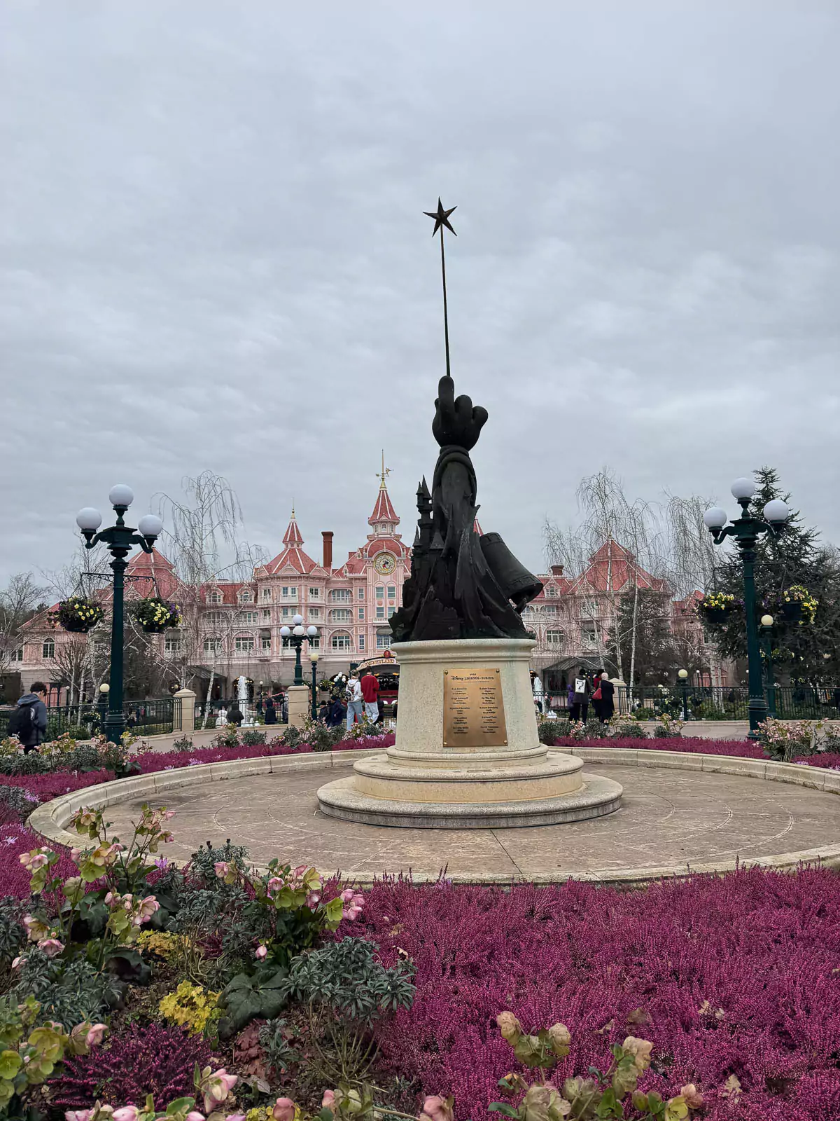 The Ultimate Guide To Visiting Disneyland Paris
